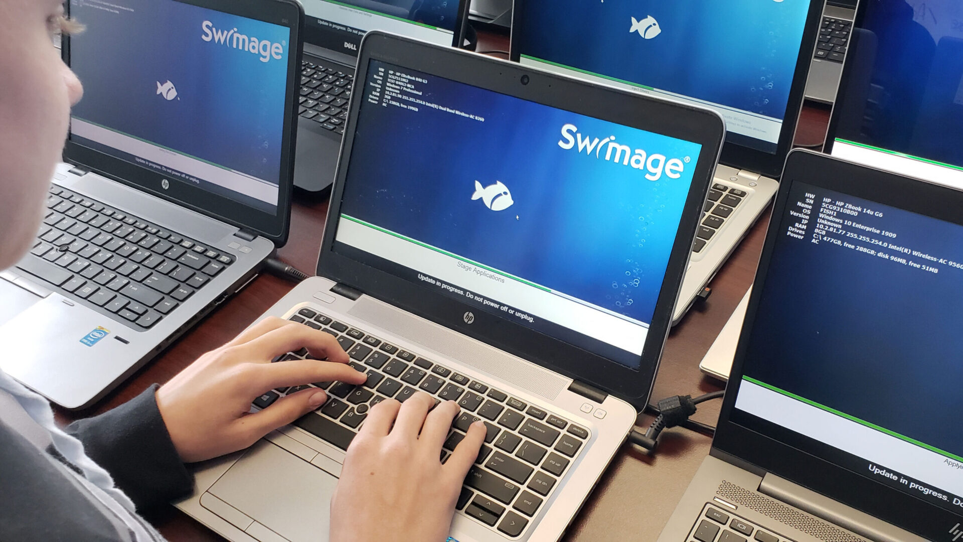 White Glove Services | Swimage